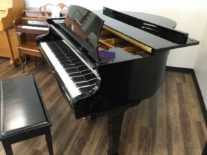 Hazelton Bros. – Model HB-140D – Ebony Polish – 4’7” Baby Grand ...