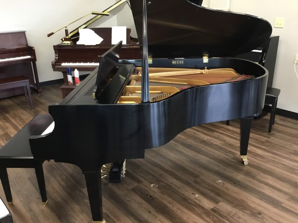 Baldwin – Model “R” (satin ebony) – 5’8” Grand Piano - Menchey Music